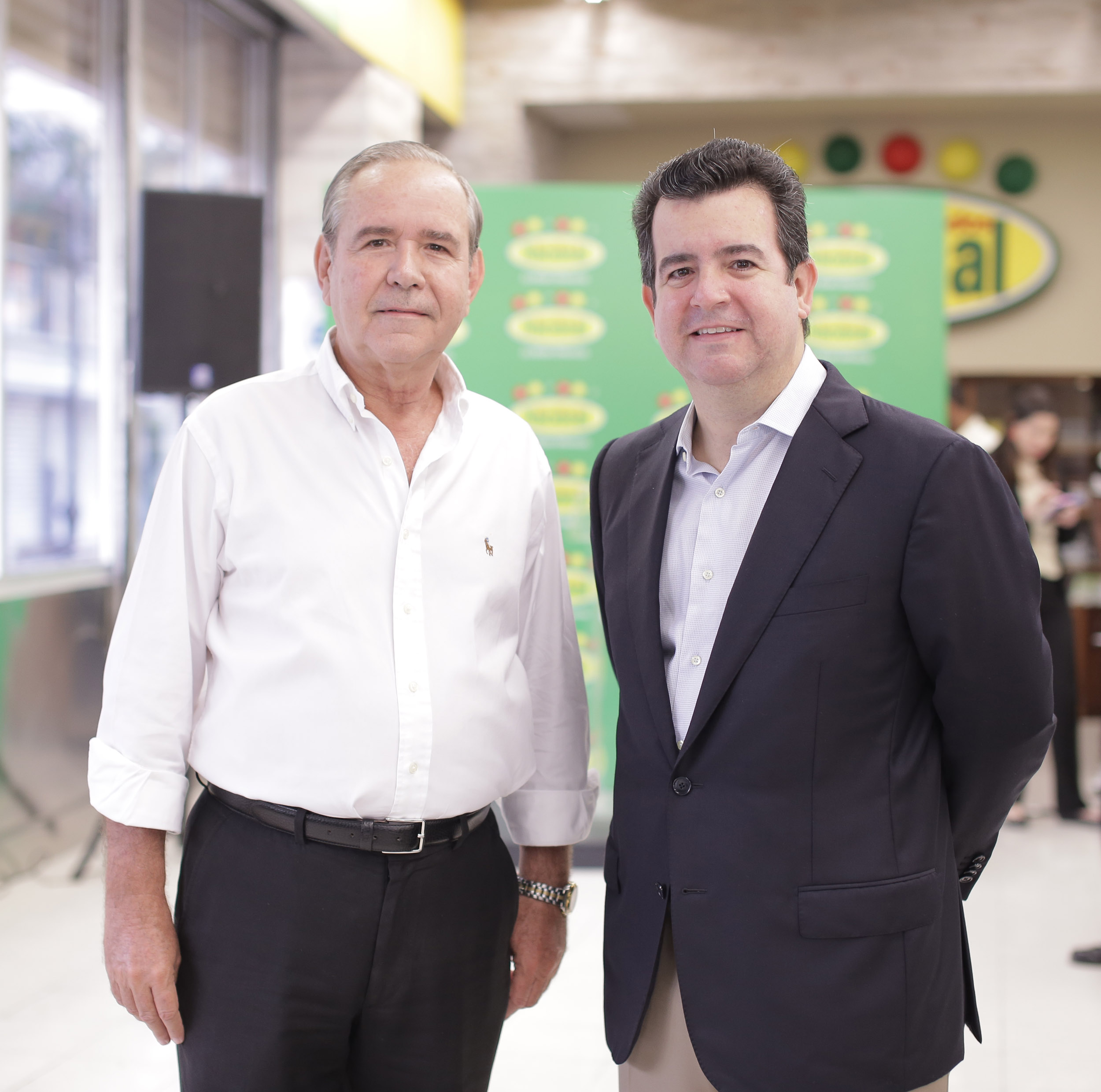 Supermercados Nacional abre nueva sucursal – America Tejeda Magazine