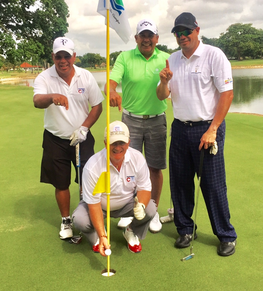 Tomaso Cutri hace hoyo en uno en el Torneo Golf Fin de la Zafra del ...